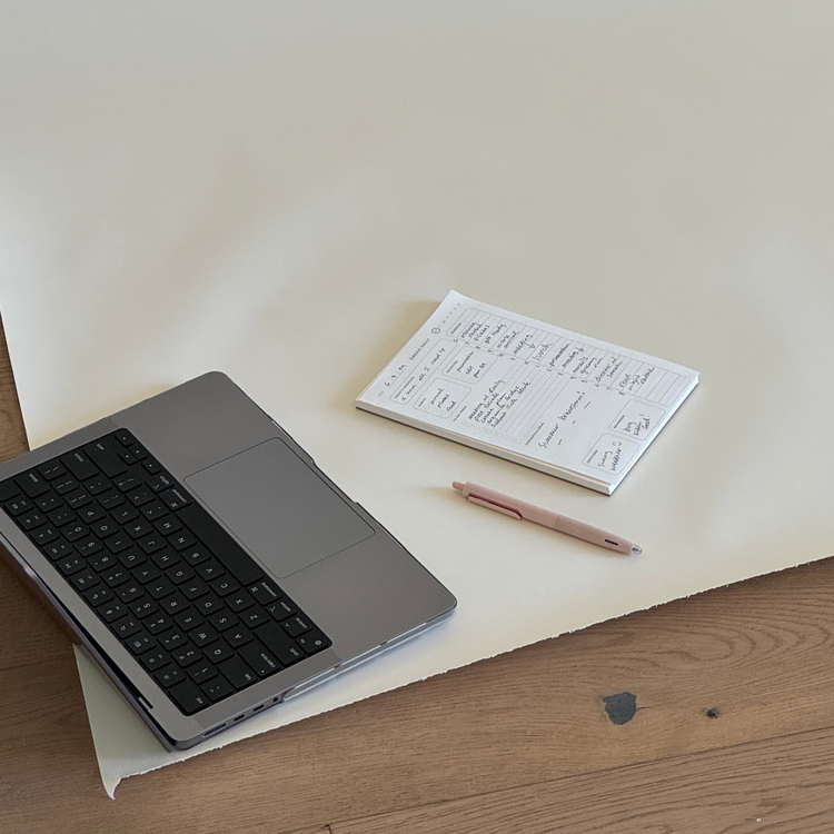 The Daily Notepad – Dream Daily